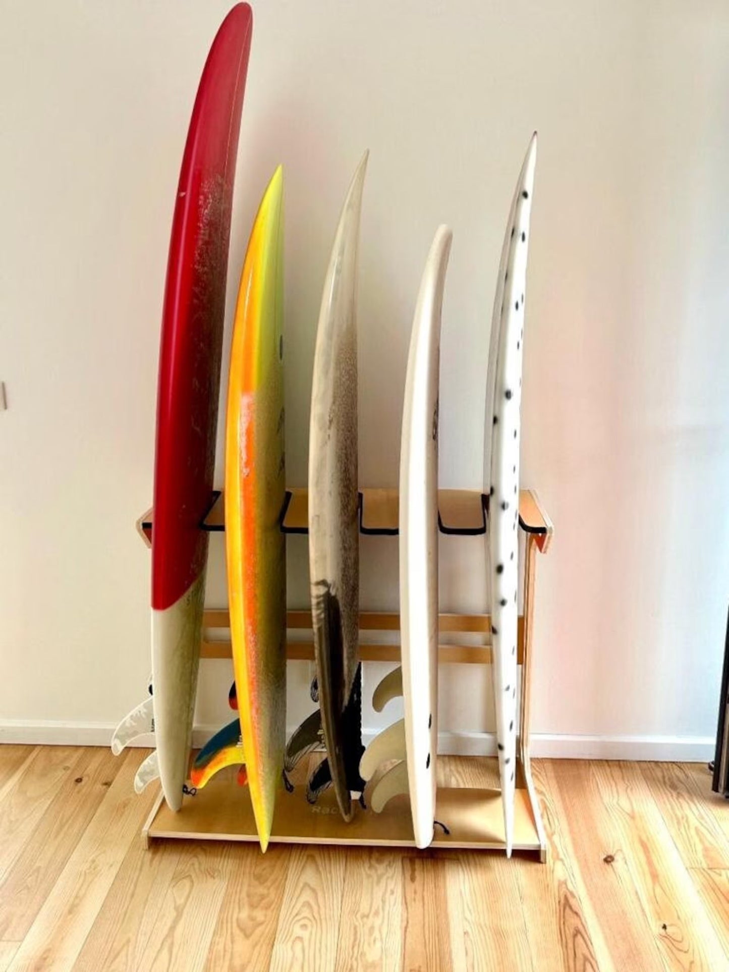 Surfboard Rack Vertical Para Múltiplas Pranchas SLATER | RacksCo.